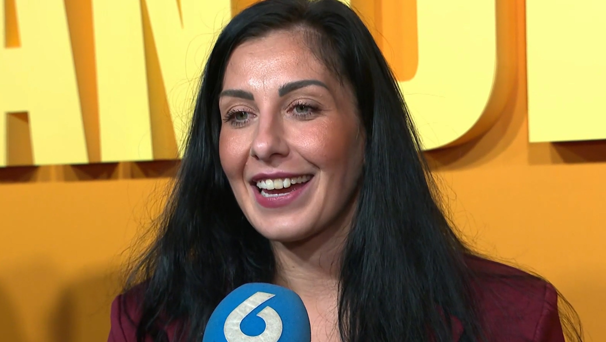 Antine onthult nóg meer bizarre verhalen over tijd met Mike: 'Monique ...