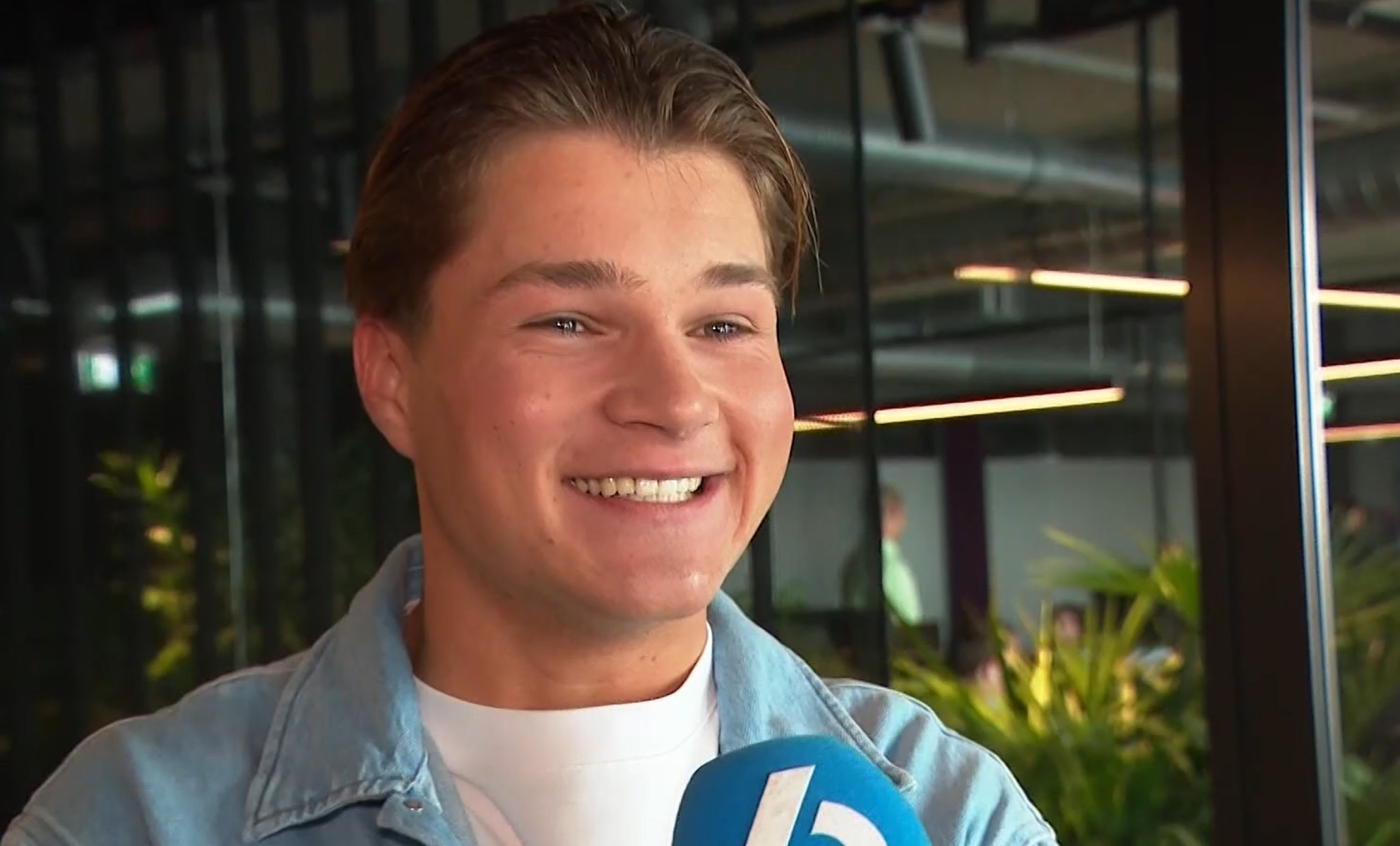 18-jarige zanger Samuel Welten van Echte Liefde Is Te Koop pakt ...